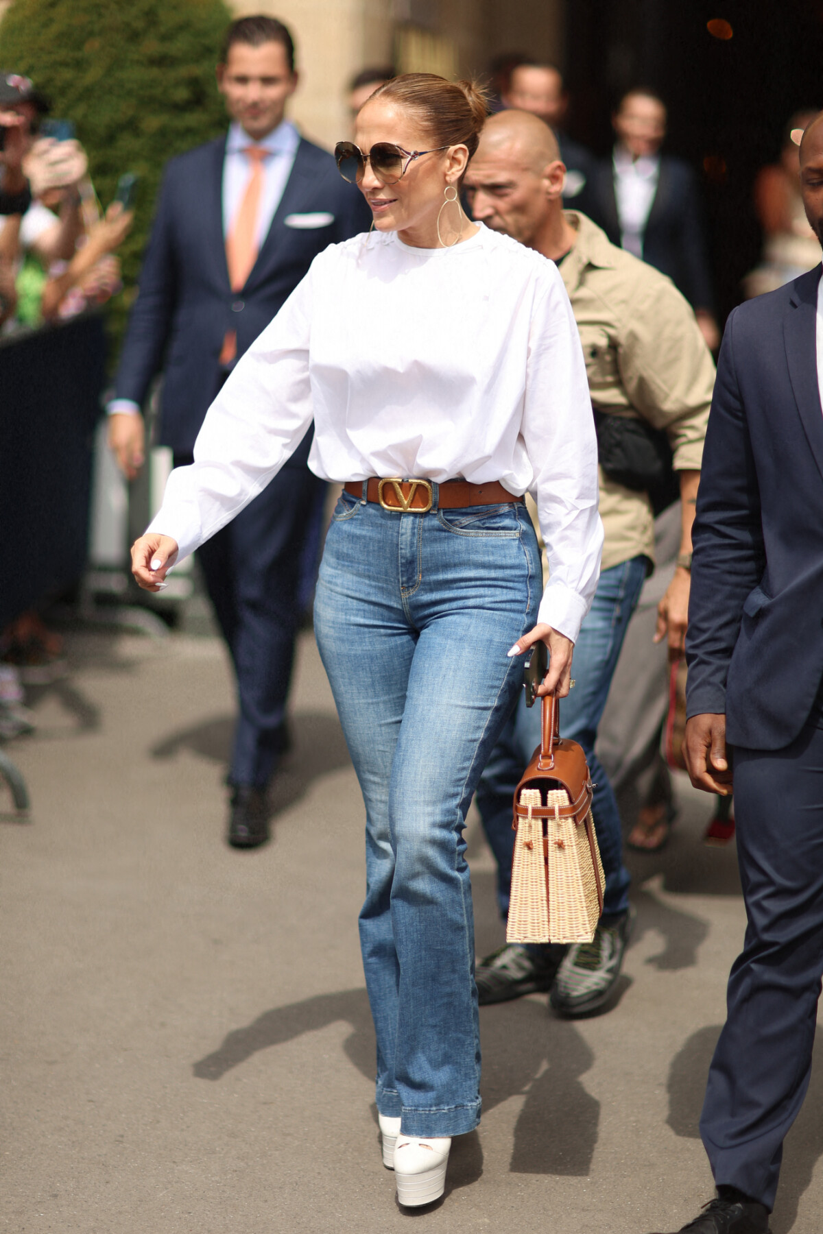 Photo : Jennifer Affleck (Lopez), accompagnée de ses enfants Maximilian ...