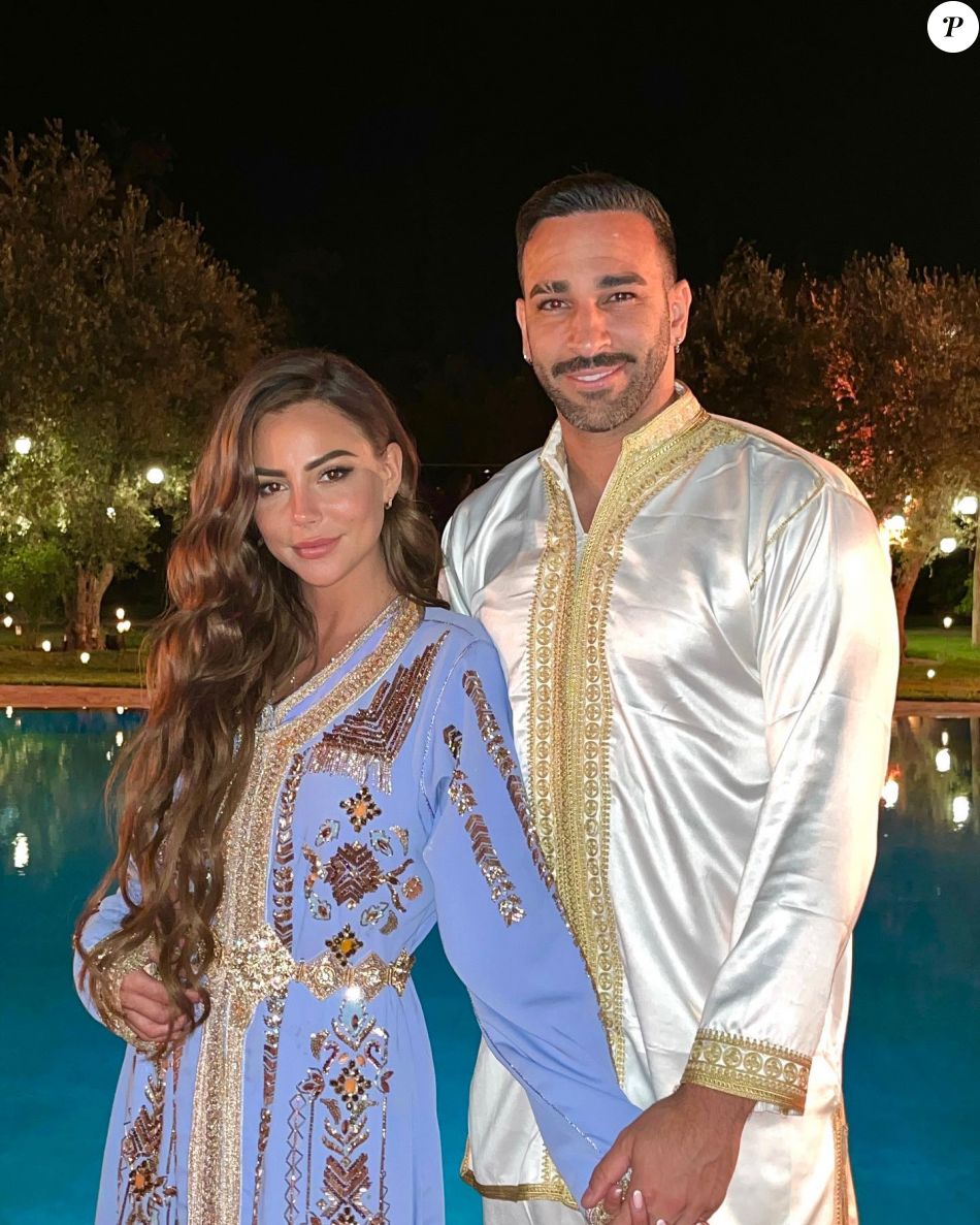 Adil Rami et Léna Guillou en vacances au Maroc. - Purepeople