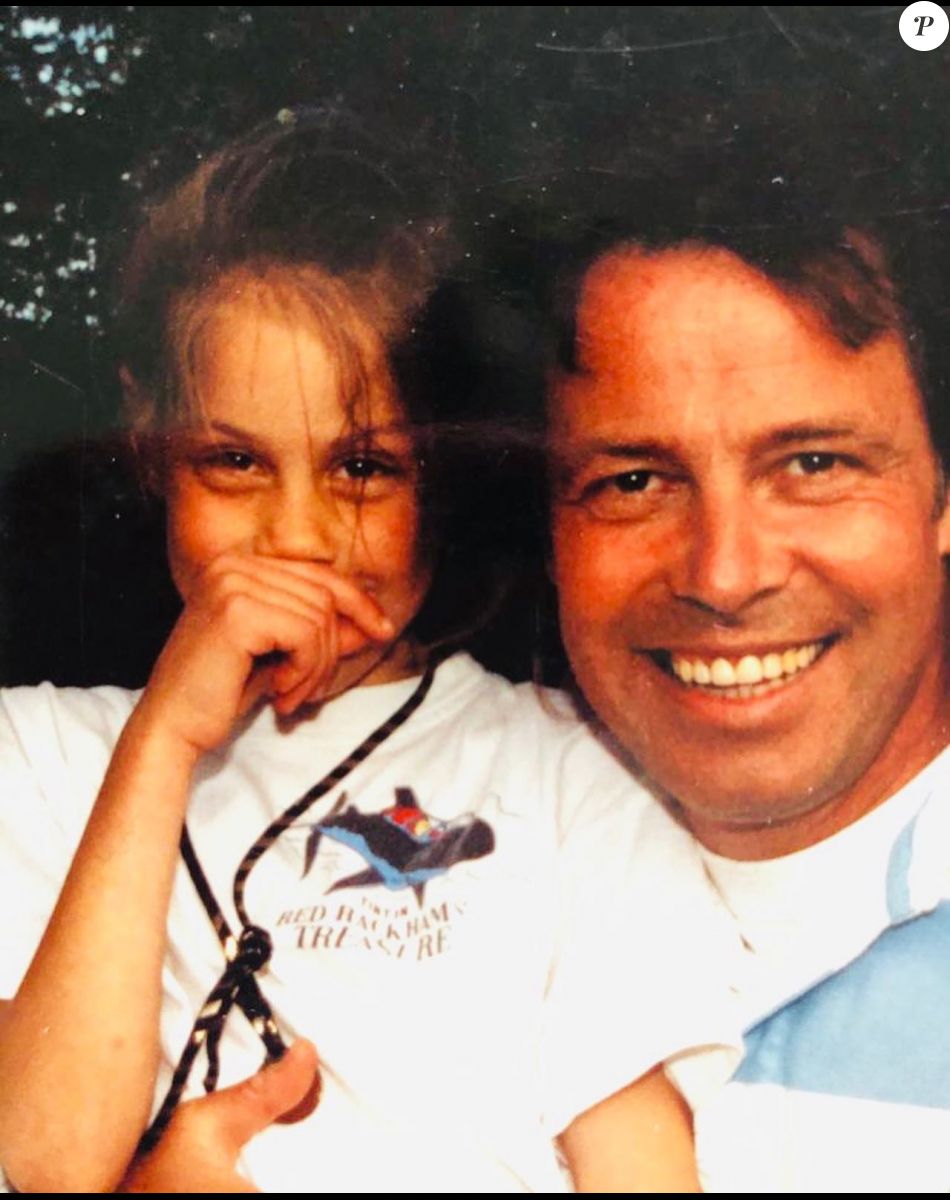 Fanny Leeb en couple : rare apparition d'Oliver, son compagnon ...