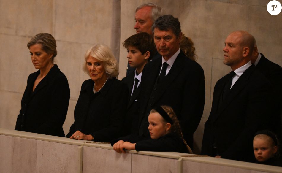 Des membres de la famille royale: James, le vicomte Severn, Lady Louise ...