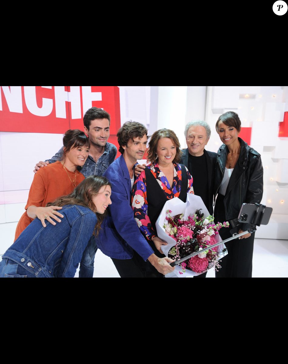 Vivement dimanche : Dany Boon à l'honneur face à la sublime Sonia ...