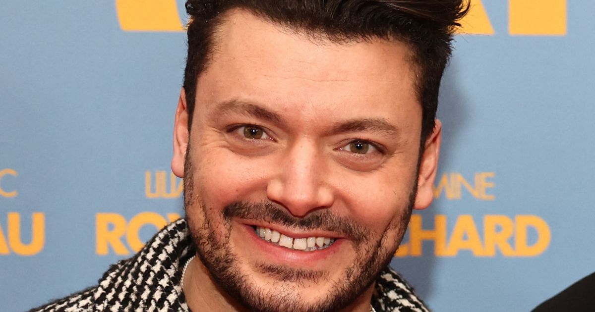 Kev Adams - Avant-première du film Maison de retraite au cinéma Le ...