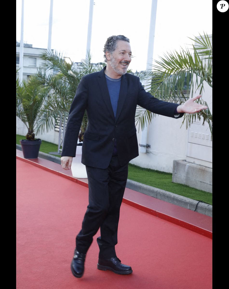 José Garcia en couple : nouvelles photos avec sa très belle compagne ...