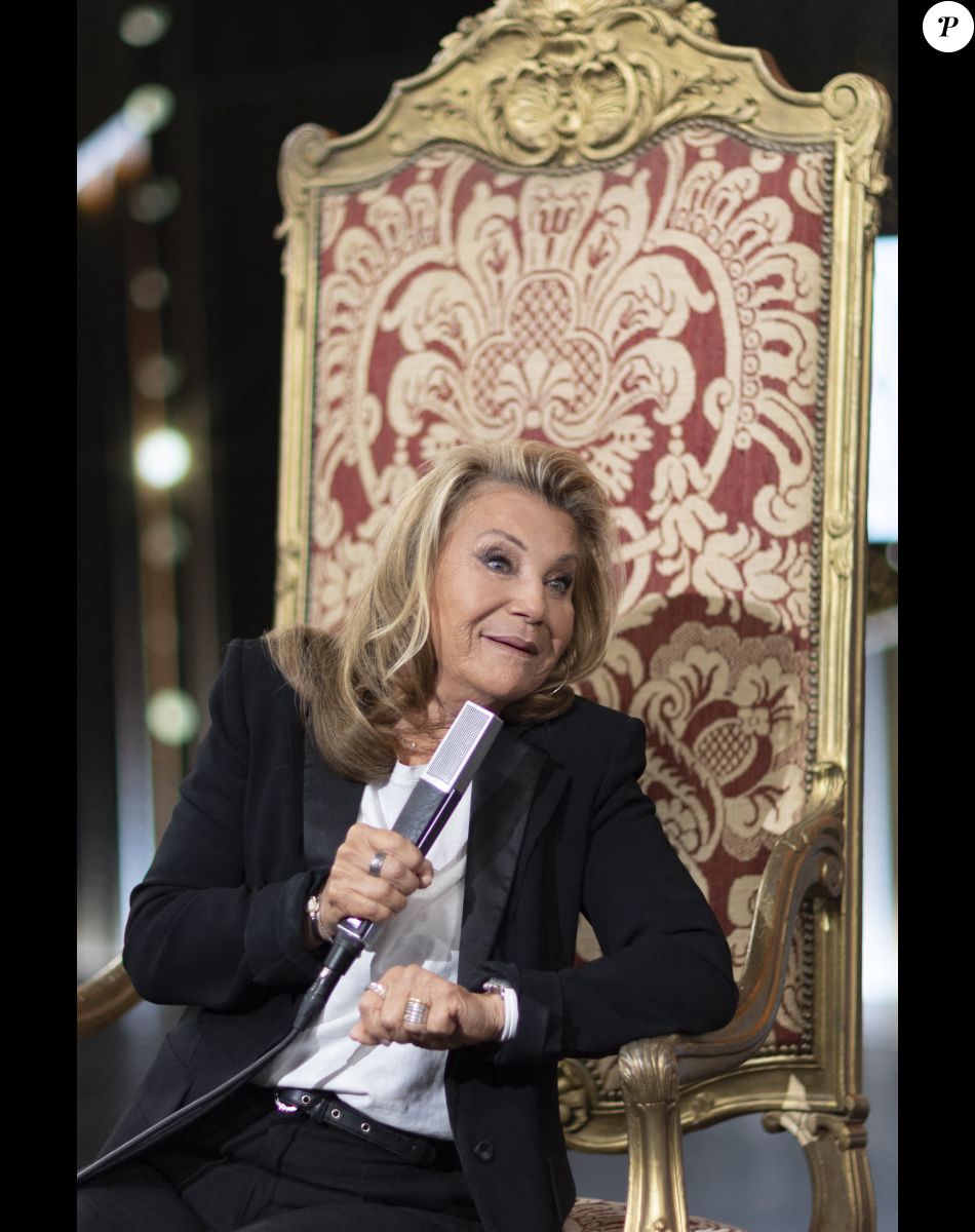 Sheila : Grand-mère protectrice avec sa petite-fille Tara Rose, qu'elle ...