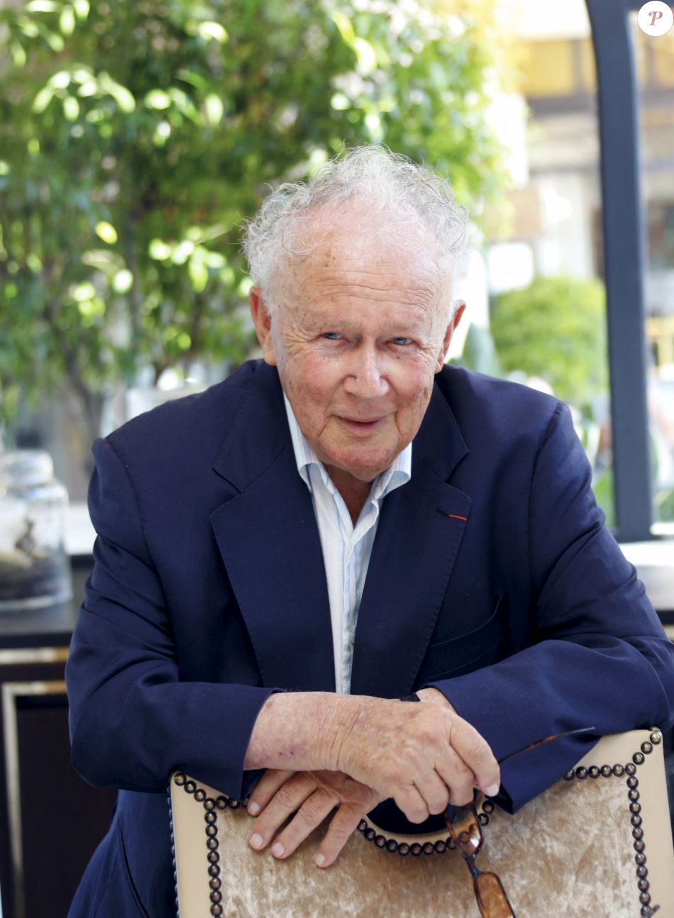 Info - Philippe Bouvard tiendra une chronique mensuelle dans VSD ...