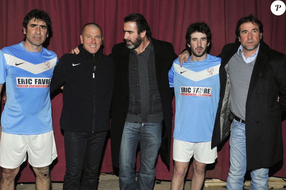 De gauche a droite, Joel Cantona, Pascal Olmeta, Eric Cantona, son fils ...