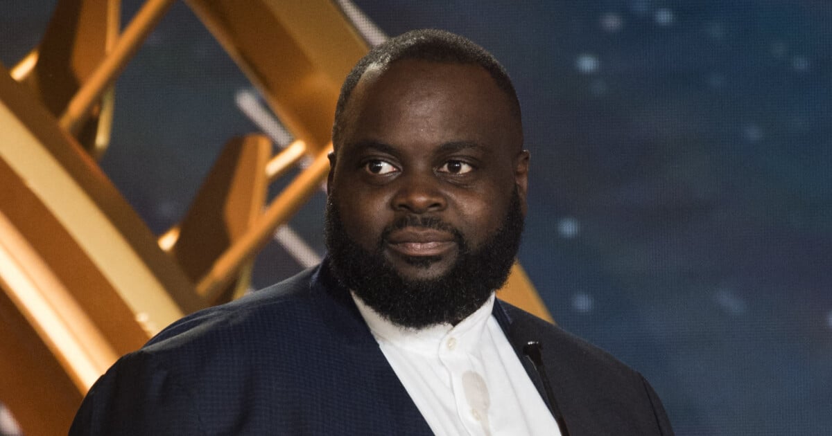 Issa Doumbia passé du 7XL au XL : l'humoriste aminci, photos de sa ...