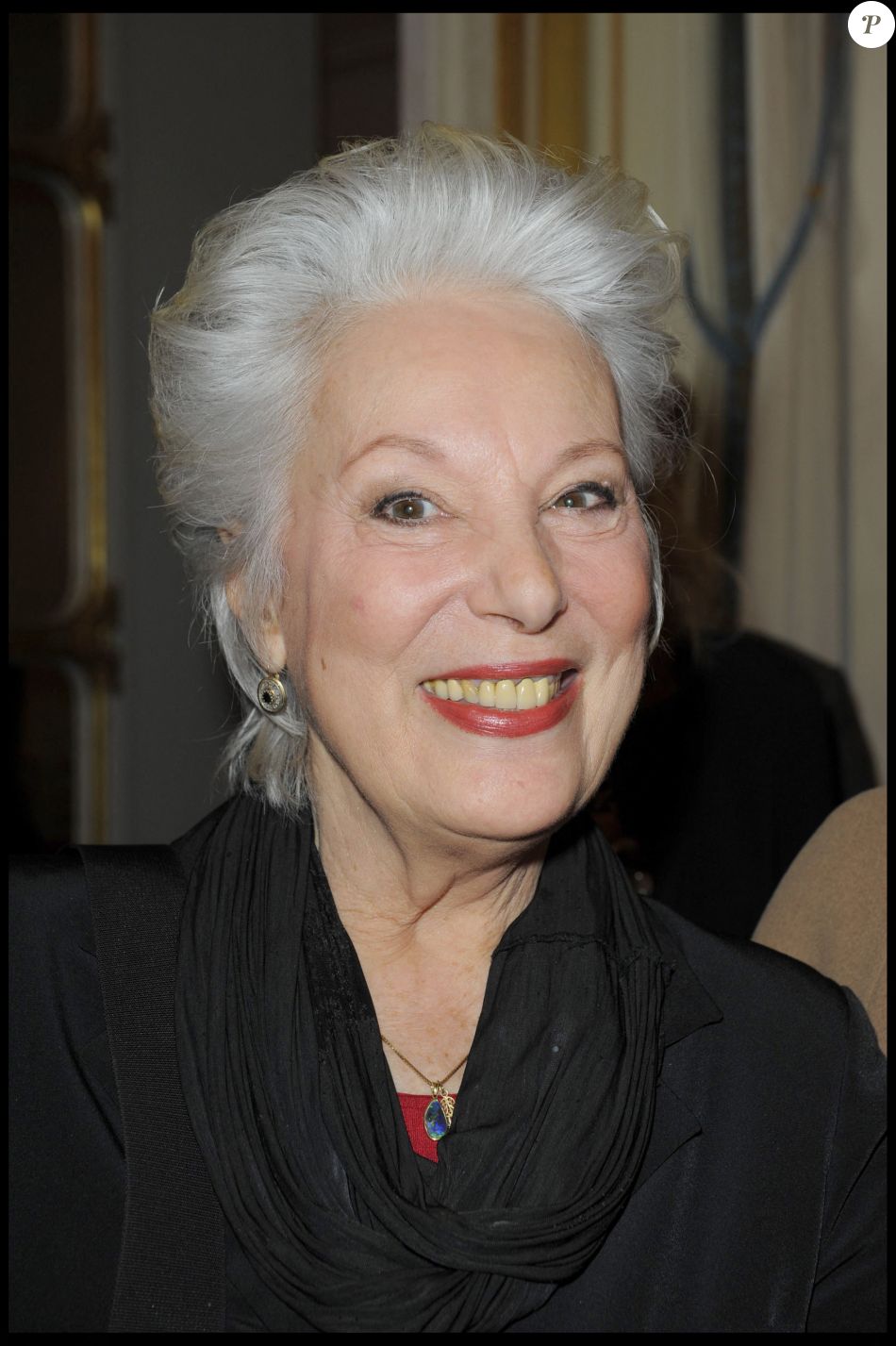 Bernadette Lafont- Officier de la Légion d'Honneur - Purepeople