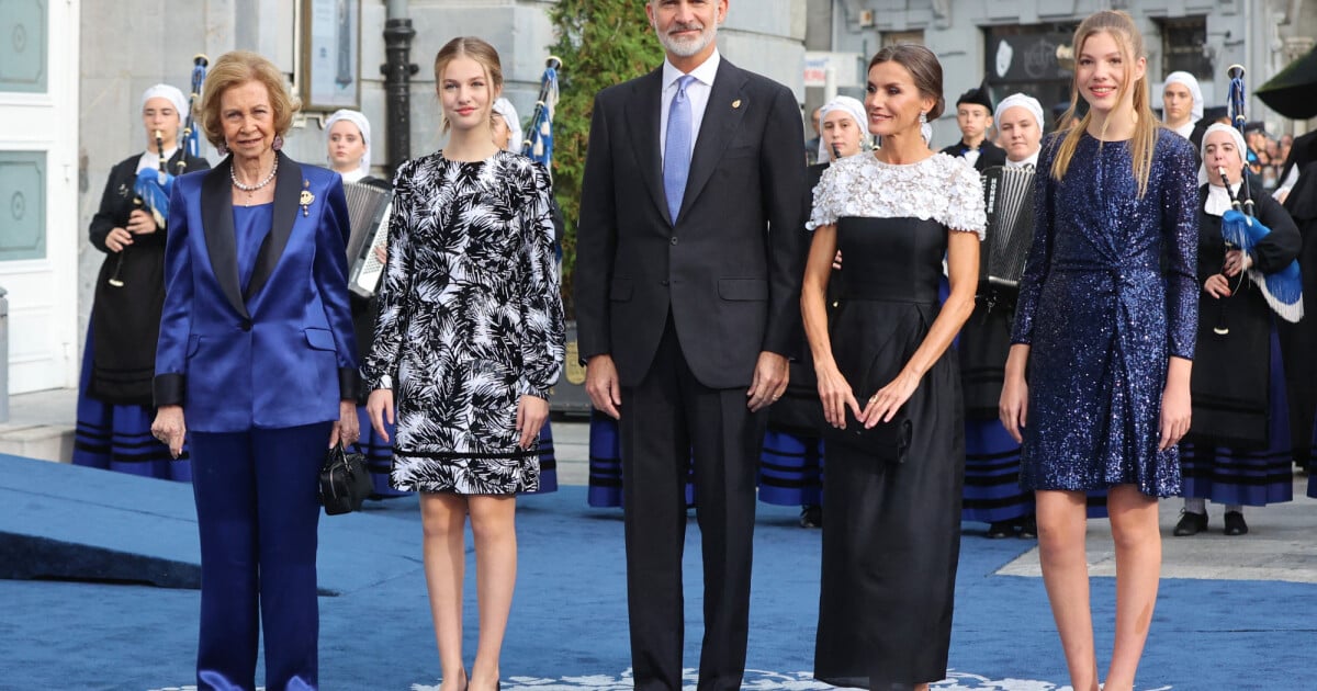 Sofia d'Espagne, immense à 15 ans : la jeune princesse dépasse sa mère ...