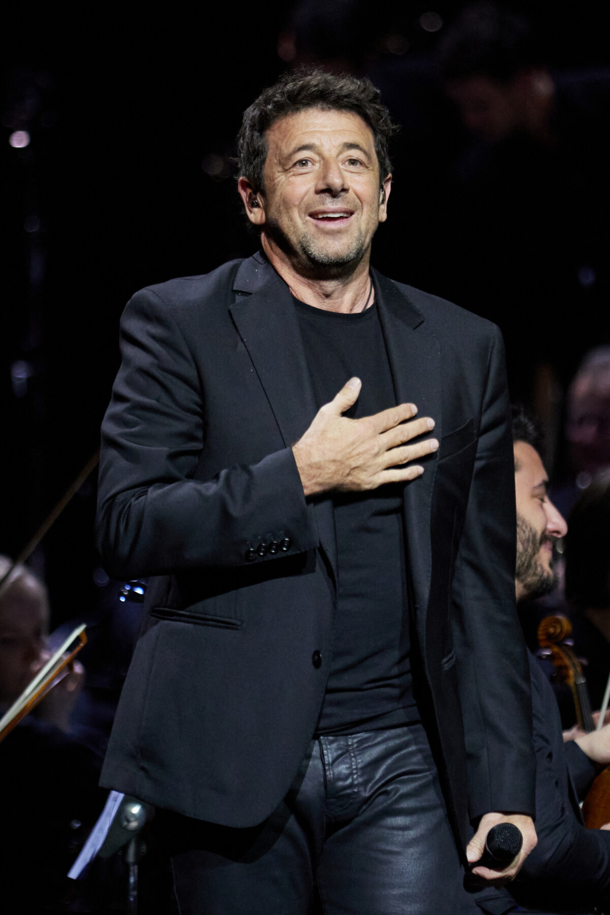 Photo : Exclusif - Patrick Bruel - Scène - Spectacle symphonique Claude ...