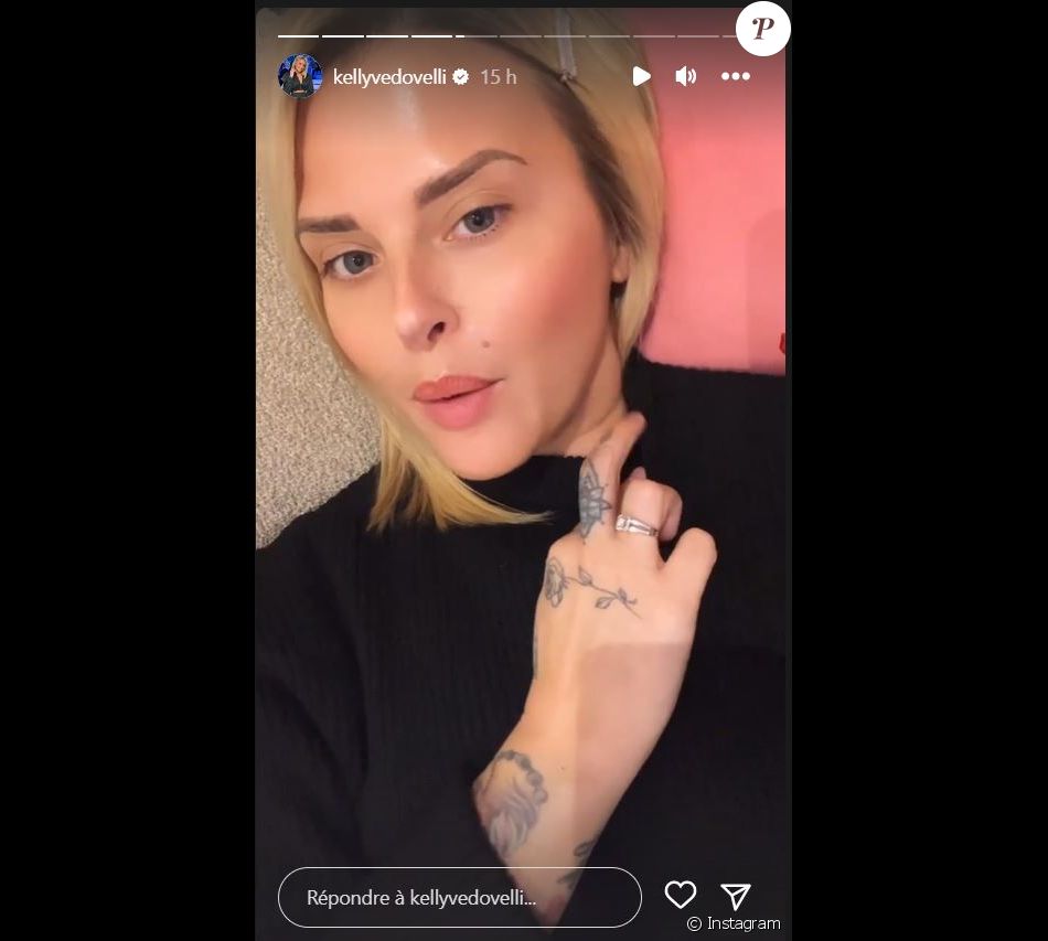 Kelly Vedovelli dévoile sa boule dans le cou - Purepeople