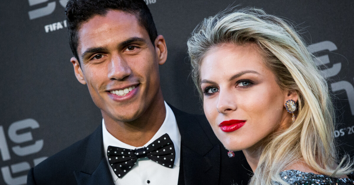 Raphaël Varane uni à Camille : sa femme sublime en robe bustier et maxi ...