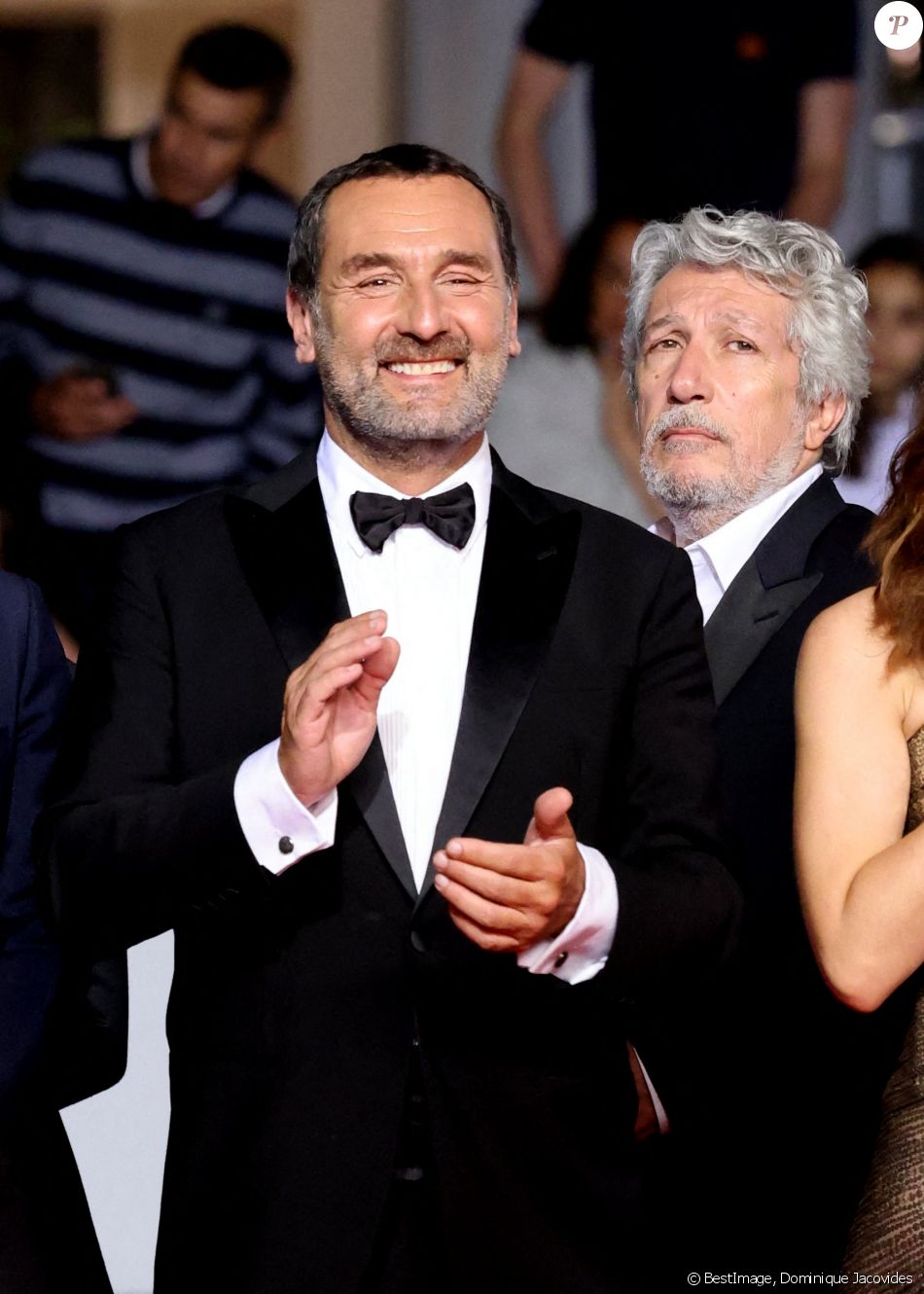 Gilles Lellouche, Alain Chabat - Montée des marches du film Fumer Fait ...