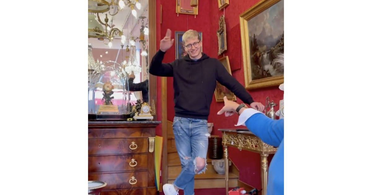 Stan (Star Academy) dans la boutique de brocantes de sa mère Sandrine ...