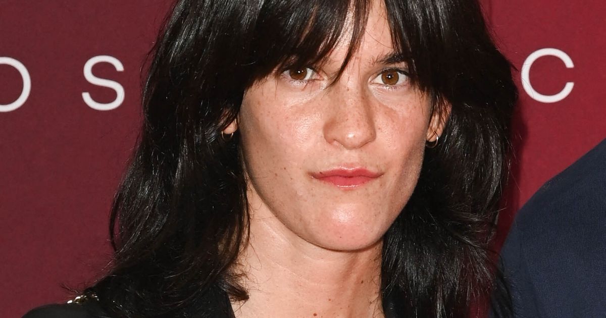 Suzanne Lindon à l'avant-première du film Close au cinéma l'UGC Les ...