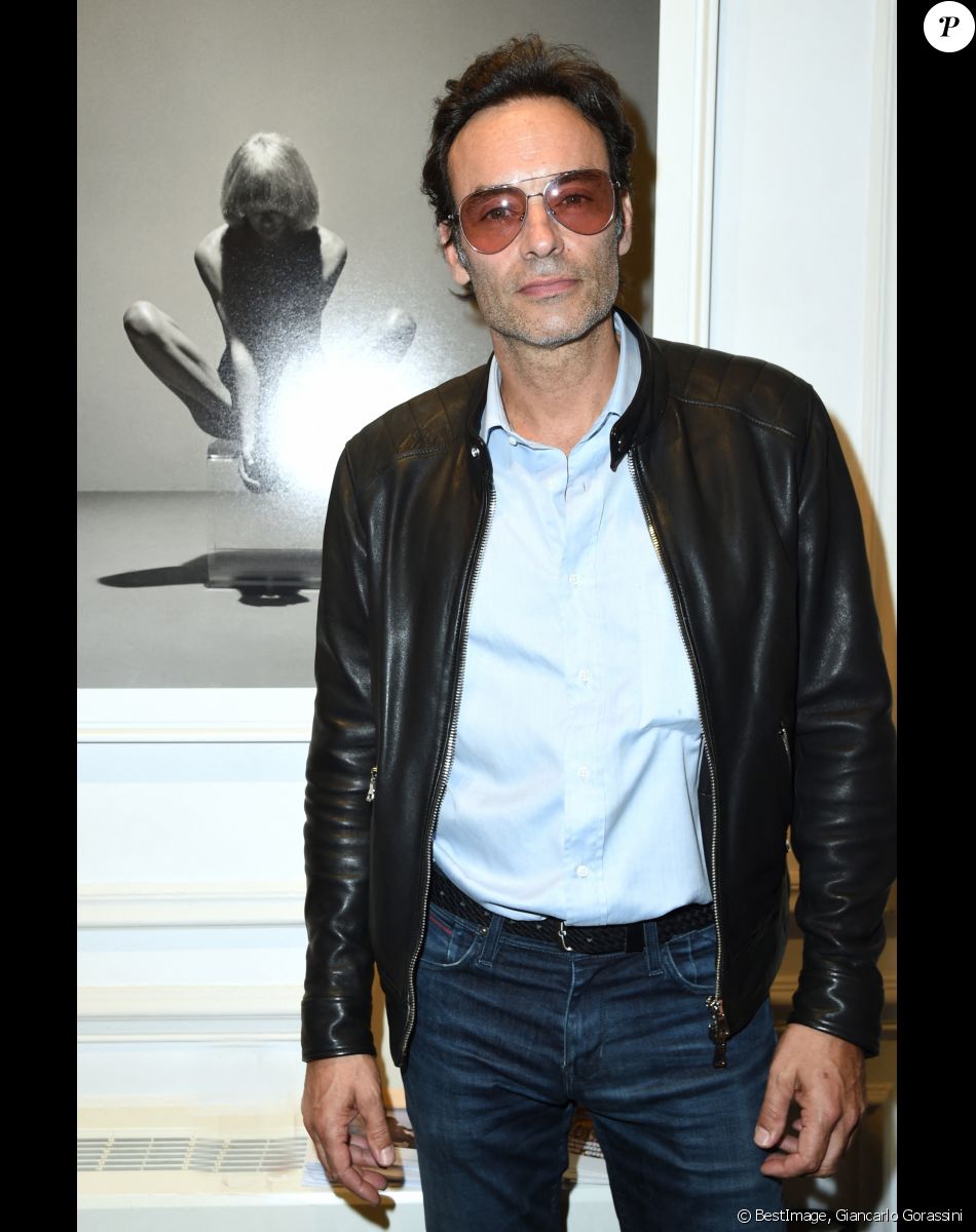 Alain Delon en plein fou rire : Son fils Anthony partage une tendre ...