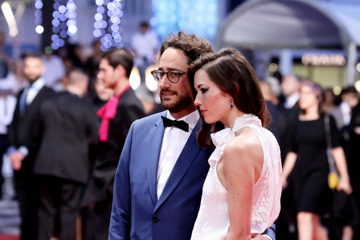 Photo : Thomas Hollande, sa femme Emilie Broussouloux - Montée des ...