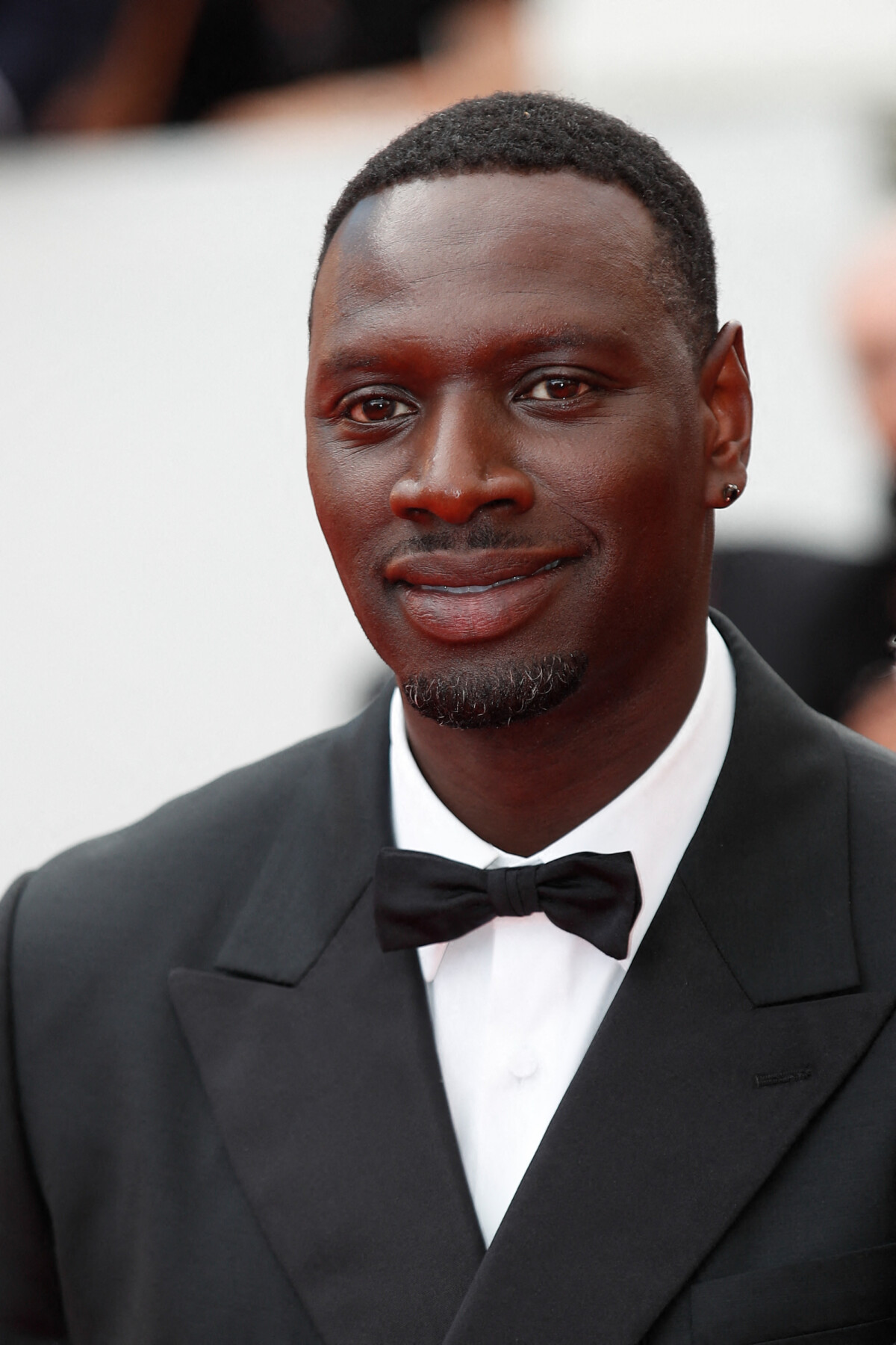 Photo : Omar Sy - Montée des marches du film " Top Gun : Maverick ...