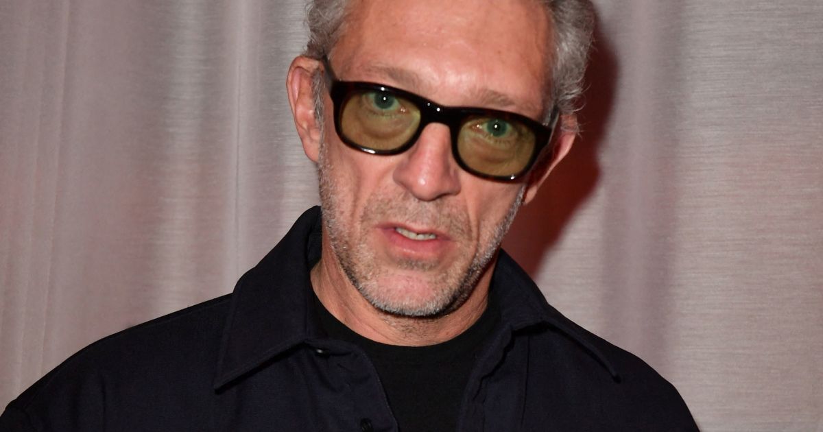 Vincent Cassel - Photocall en front row du défilé Le Raphia de la ...