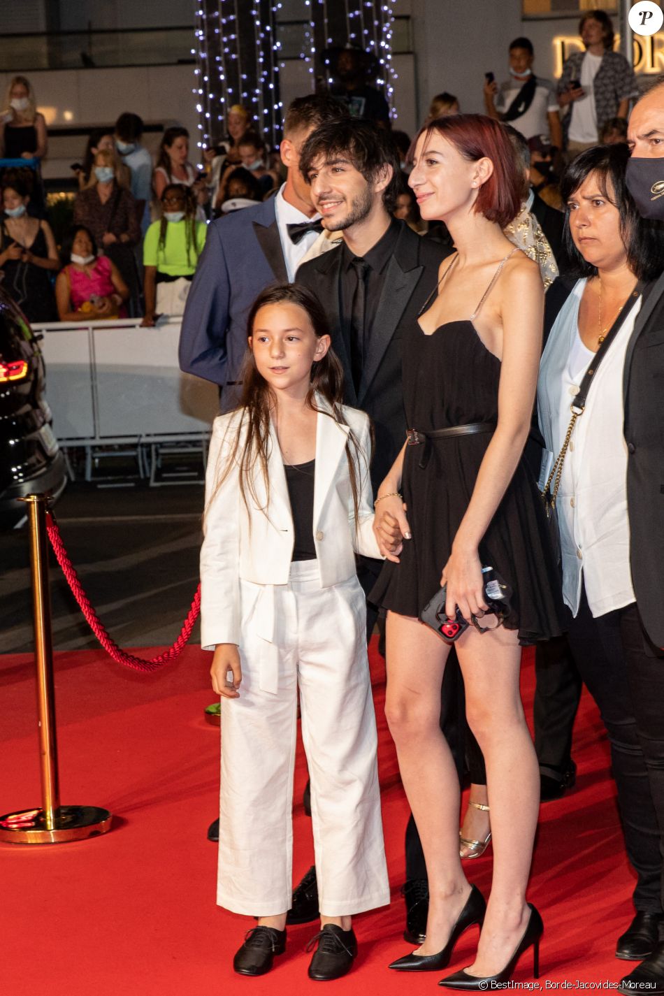 Alice, Ben et Joe Attal (les enfants de Charlotte Gainsbourg) - Montée ...