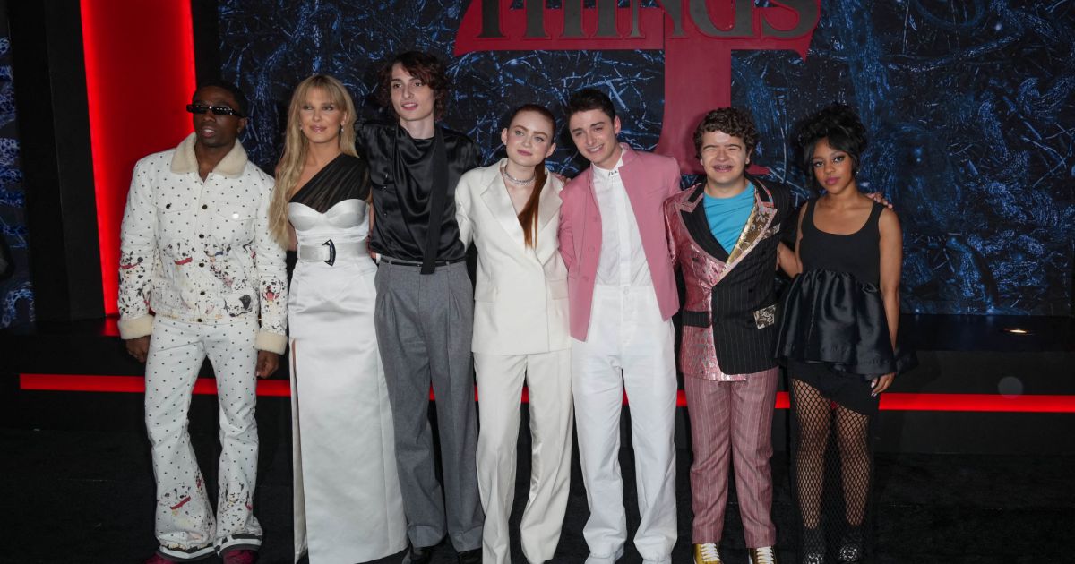 Stranger Things : Une star de la série fait son coming-out, les fans ...