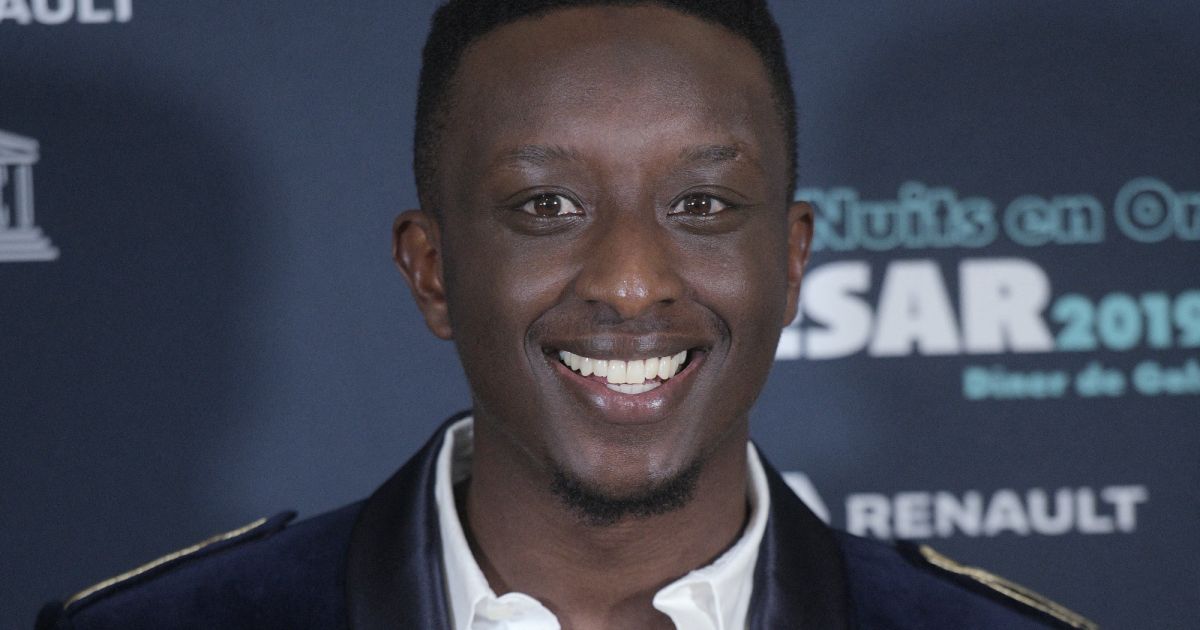 Ahmed Sylla - Photocall du 9ème dîner de gala des Nuits En Or 2019 à l ...