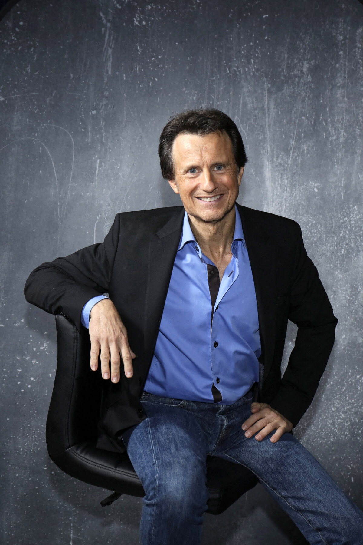 Photo : Exclusif - Portrait de Vincent Perrot. Le 10 novembre 2020 ...