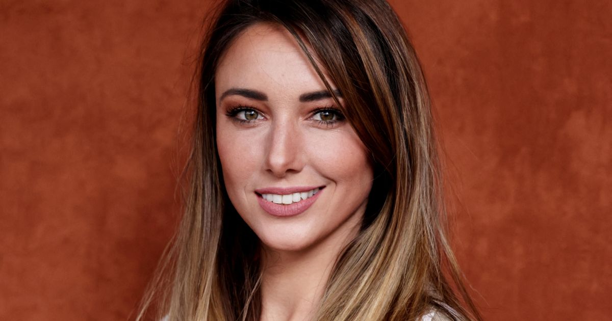 Delphine Wespiser, Miss France 2012 au village (jour 10) lors des ...