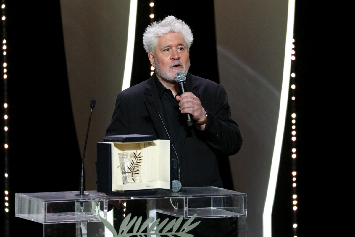 Photo : Pedro Almodovar - Cérémonie d'ouverture du 74ème Festival ...