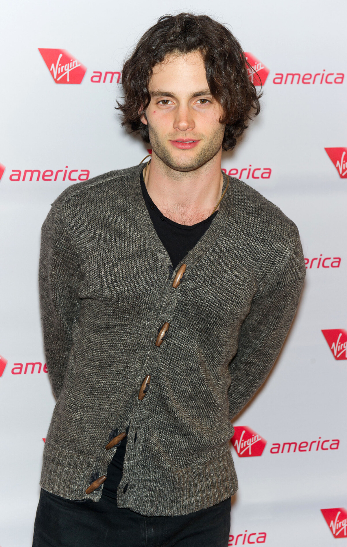 Photo : Penn Badgley à Los Angeles en 2012 - Purepeople