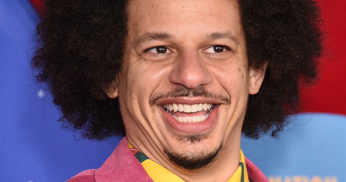 Eric Andre à la première du film Sing 2 à Los Angeles, le 12 décembre ...