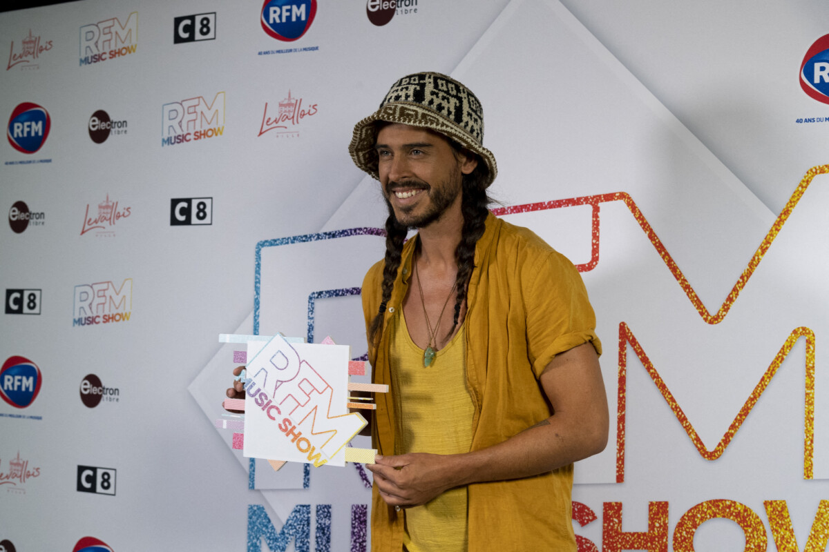 Photo : Flo Delavega - Photocall et Backstage de l'événement musical ...