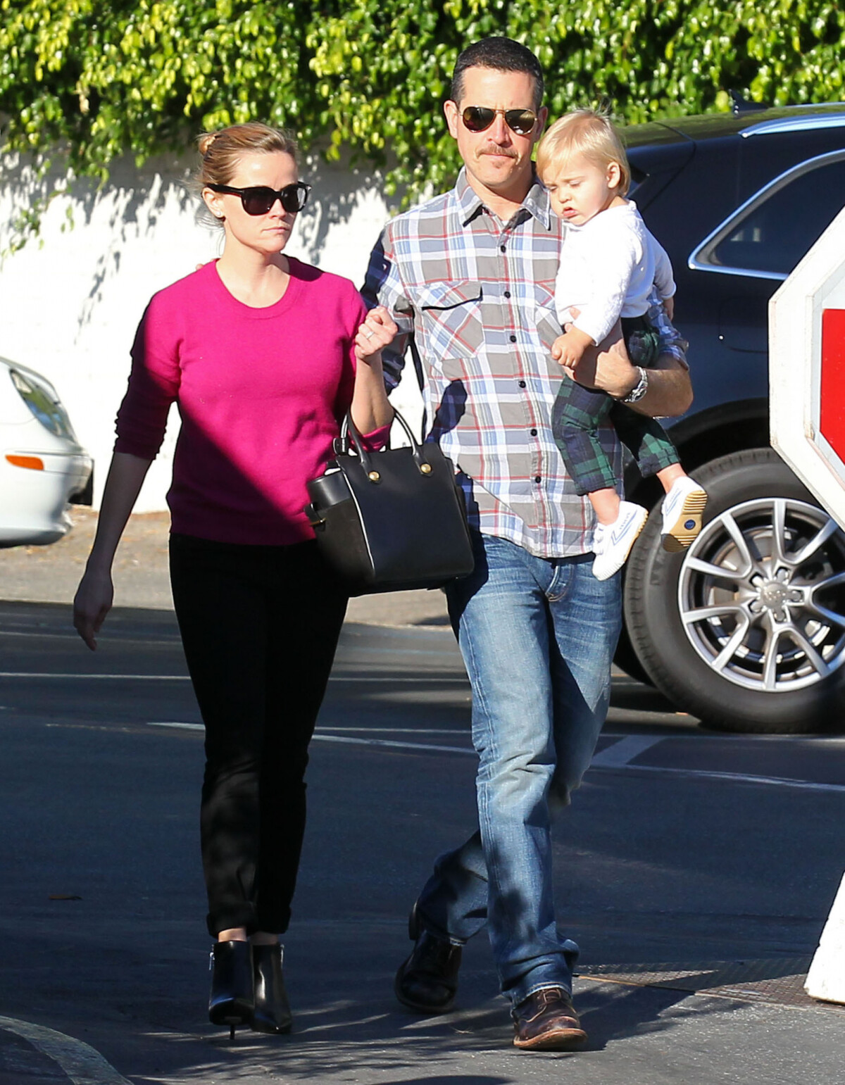 Photo : Reese Witherspoon, Jim Toth avec une nouvelle moustache et leur ...