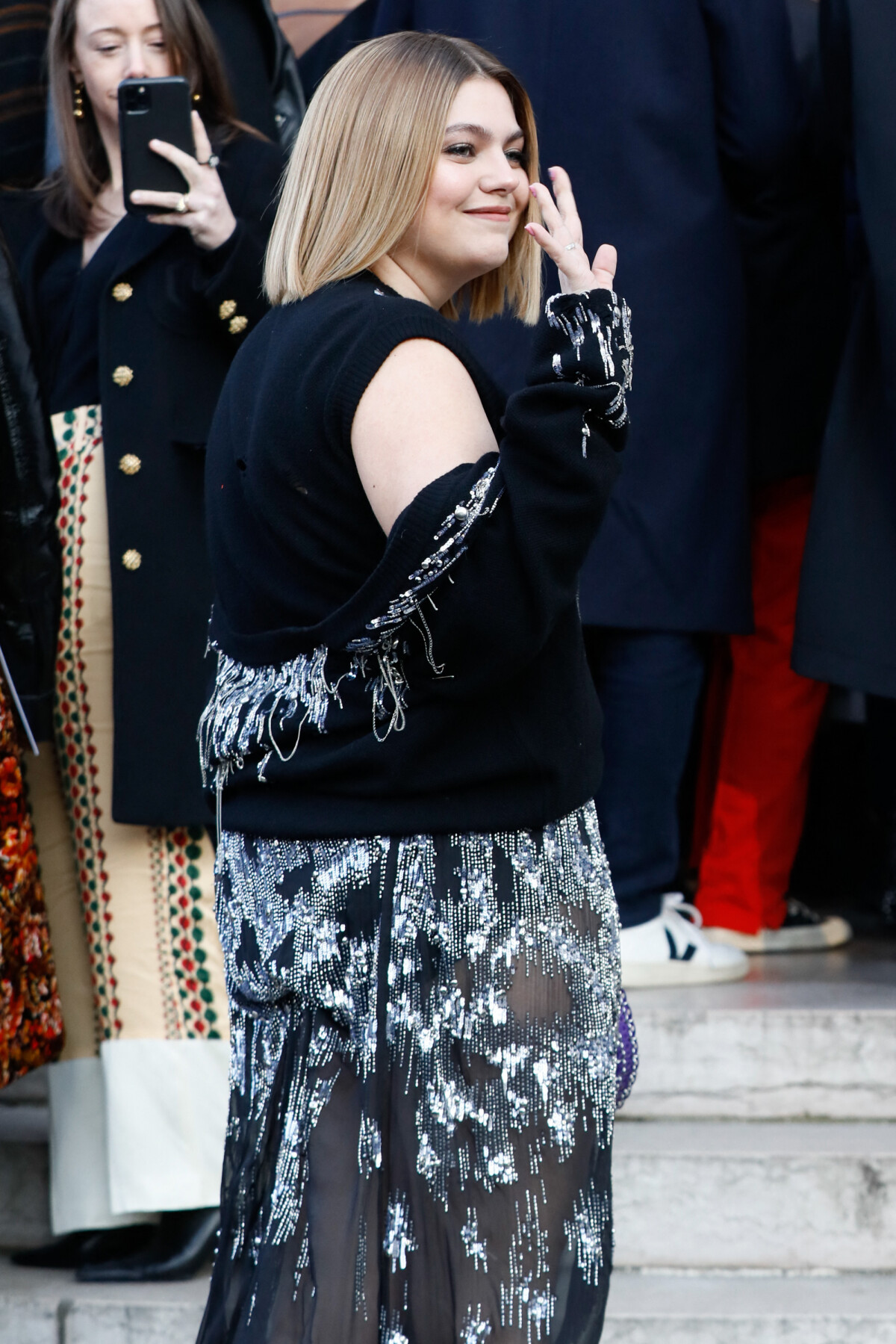 Photo : Louane Emera - People au défilé de mode prêt-à-porter automne ...