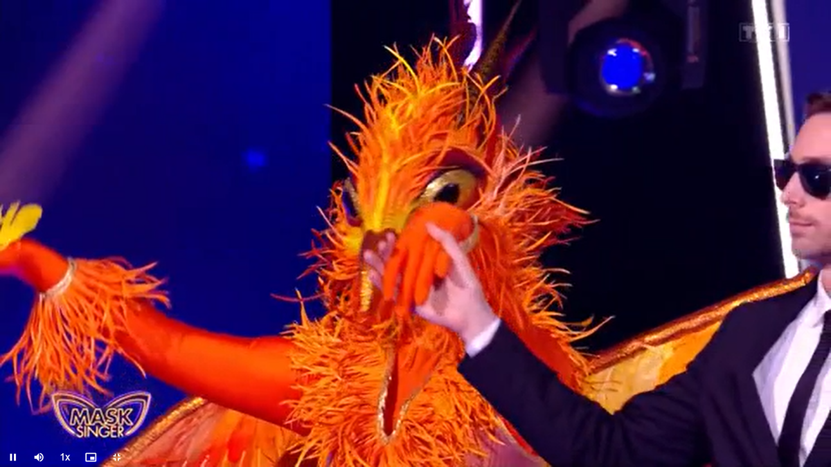 Photo : Le phoenix, "Mask Singer". - Purepeople