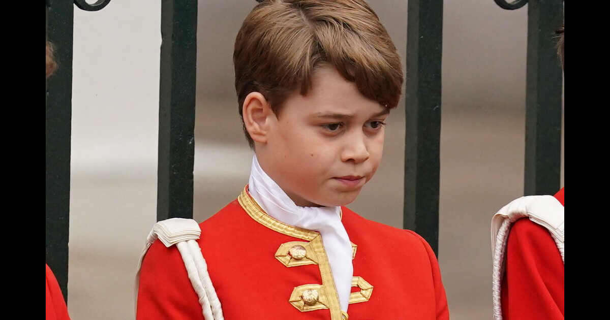 Couronnement de Charles III : Son petit-fils George sérieux et ...