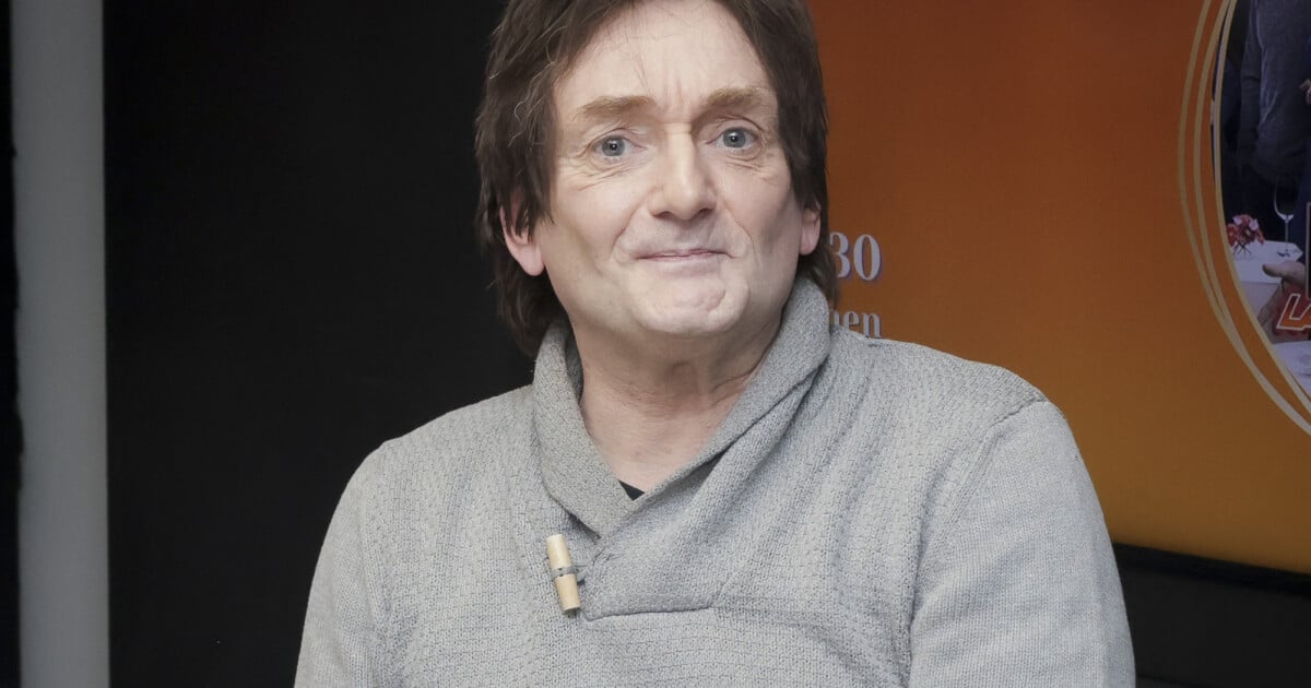 Pierre Palmade sort du CHU de Bordeaux : images de l'humoriste dehors ...