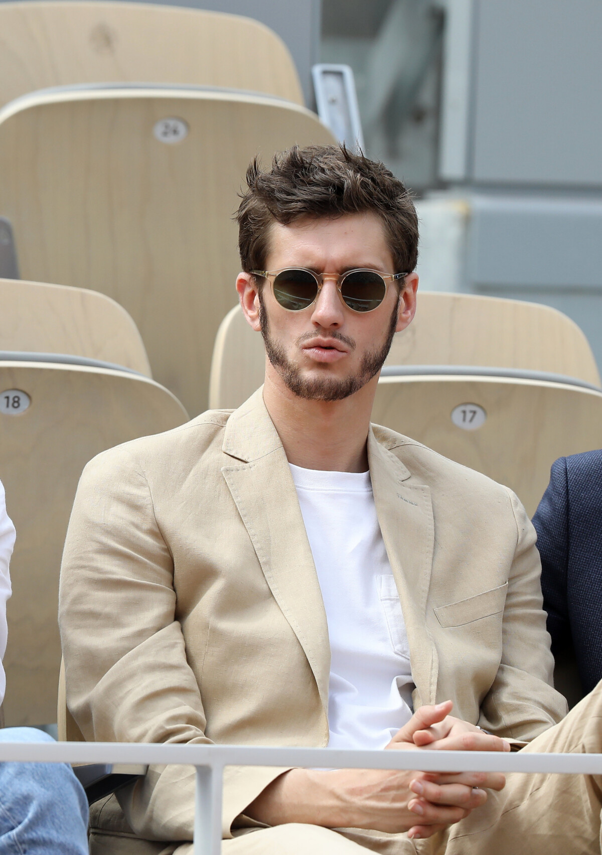 Photo : Jean-Baptiste Maunier dans les tribunes lors des internationaux ...