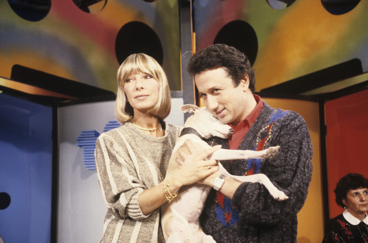 Photo : En France, à Paris, sur le plateau, Dany SAVAL, son épouse, et ...