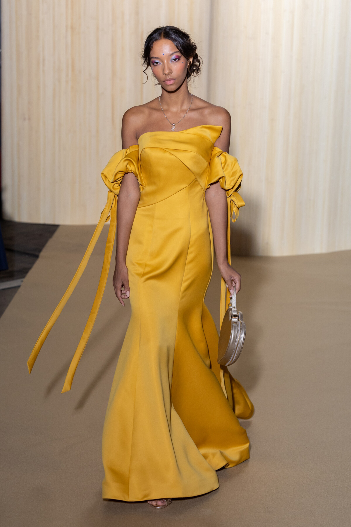 Photo : Mannequin - Défilé de mode Christophe Guillarmé prêt à porter ...