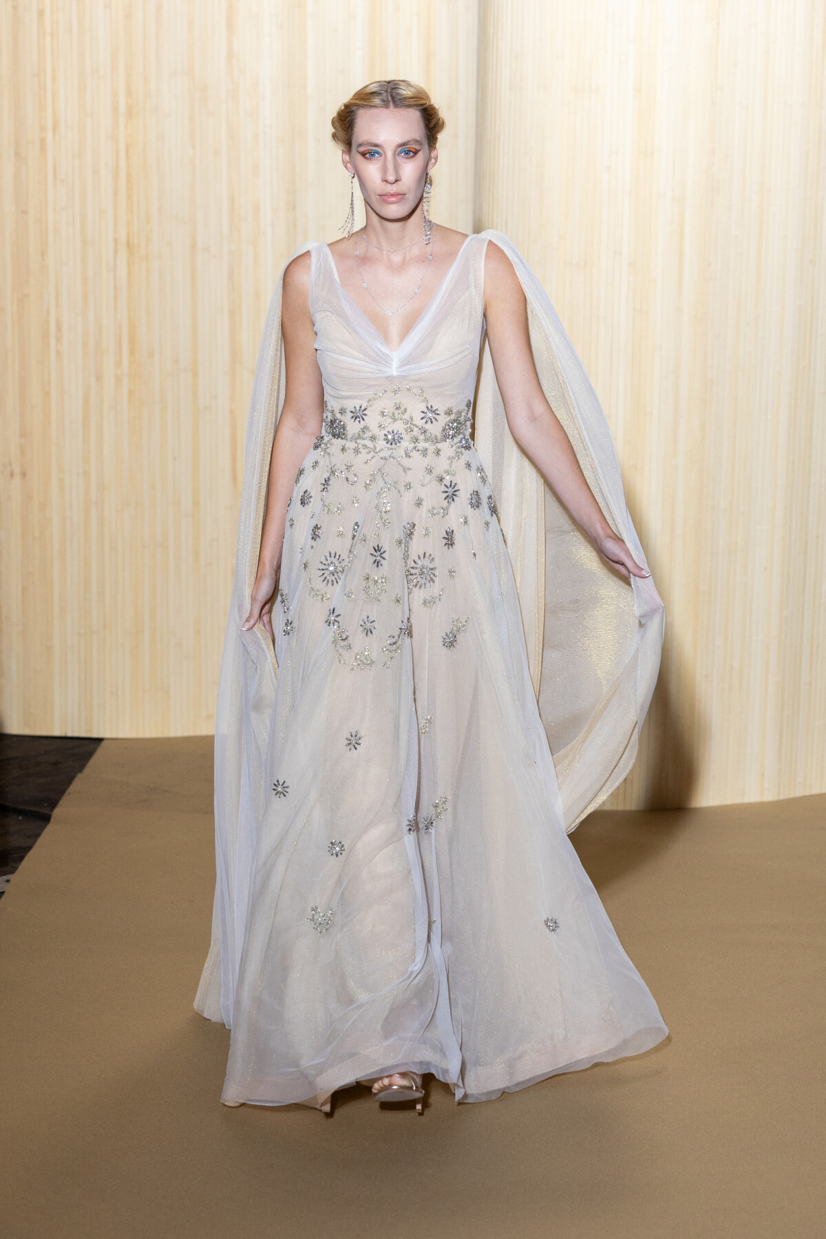 Photo : Magda Swider - Défilé de mode Christophe Guillarmé prêt à ...