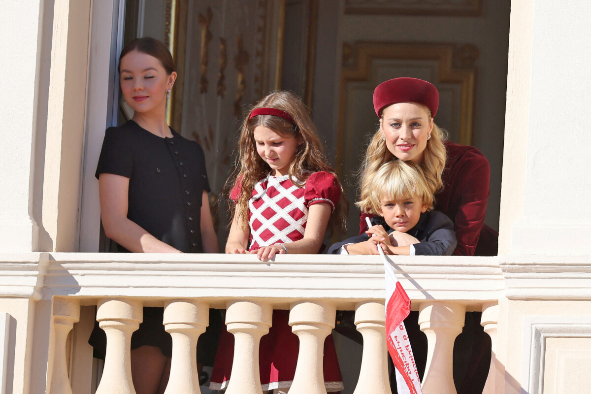 Photo : La princesse Alexandra de Hanovre, India Casiraghi, Beatrice ...
