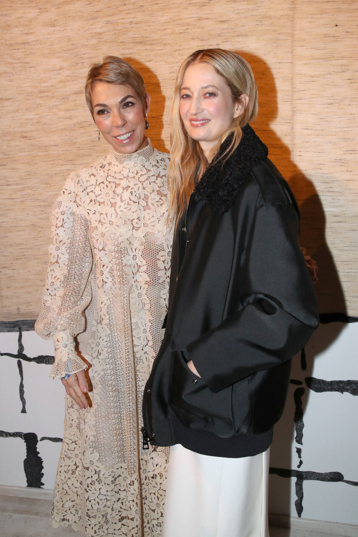 Photo : Mathilde Favier et Alba Rohrwacher - Défilé de Mode Christian ...