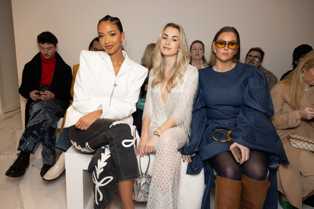Photo : Flora Coquerel au front row du défilé Alexis Mabille Haute ...