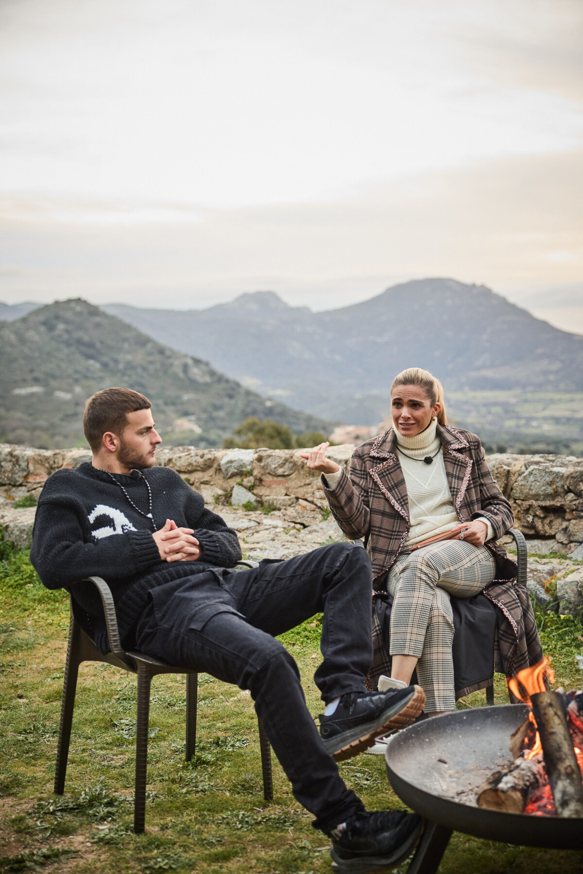 Photo : Lors de moments sérieux... Exclusif - Clara Morgane, Simon ...