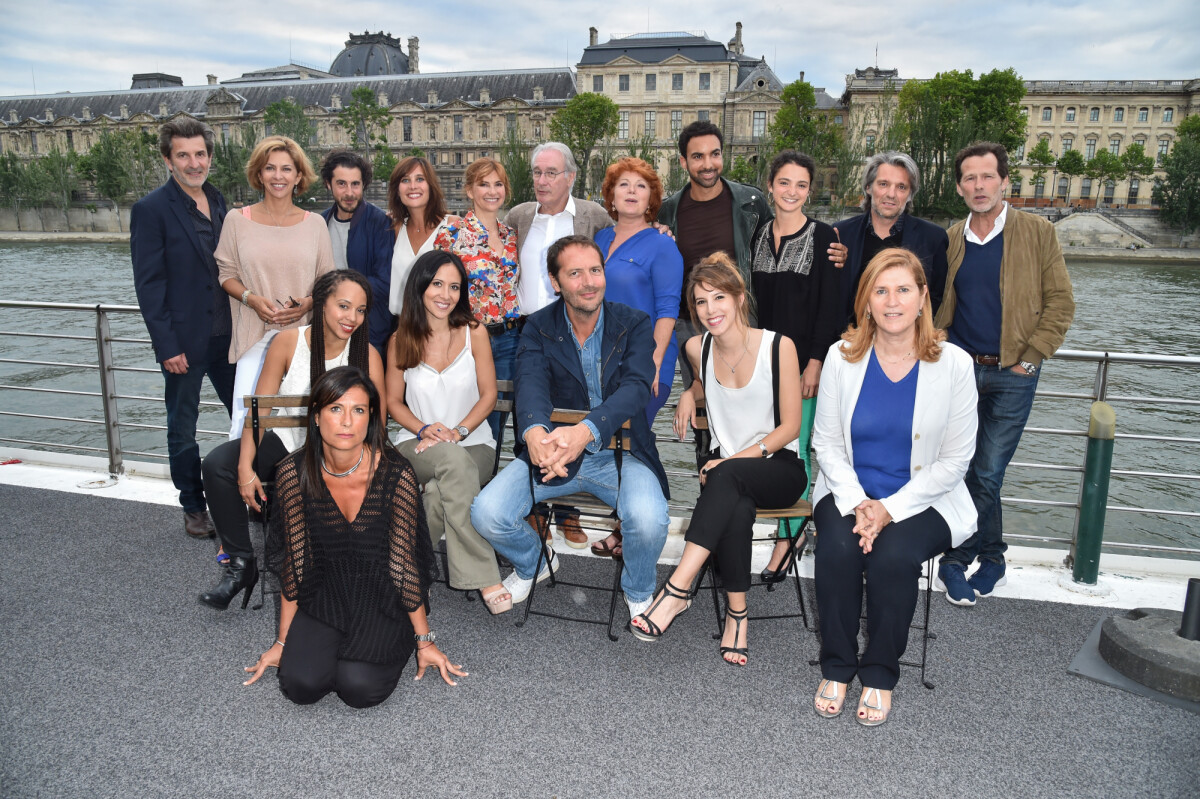 Photo : Une actrice de "Plus belle la vie" voit la vie en rose Exclusif ...