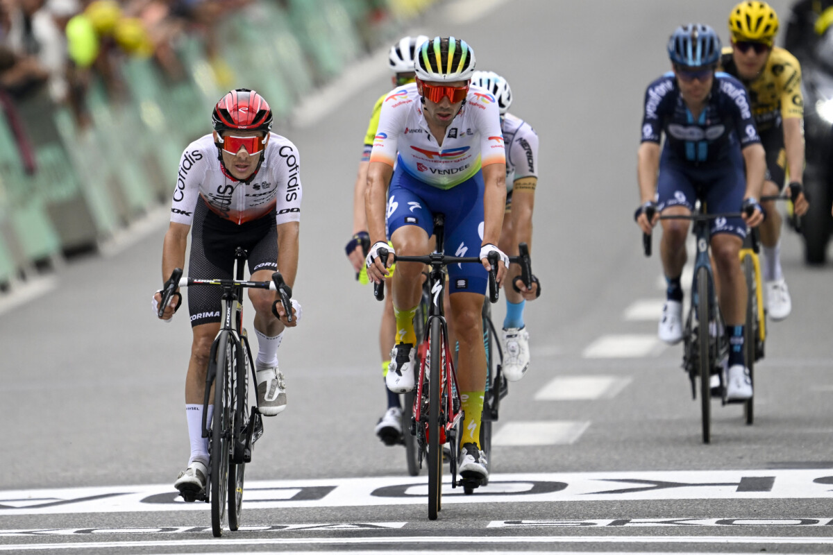 Photo : Steff Cras est tombé lors de la quatrième étape du Tour du Pays ...