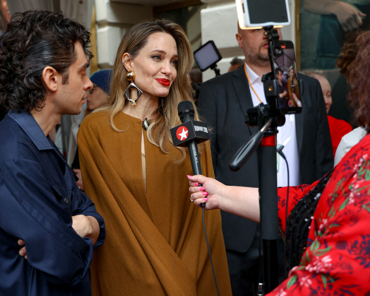 Photo : Justin Levine et Angelina Jolie assistent à la première de The ...