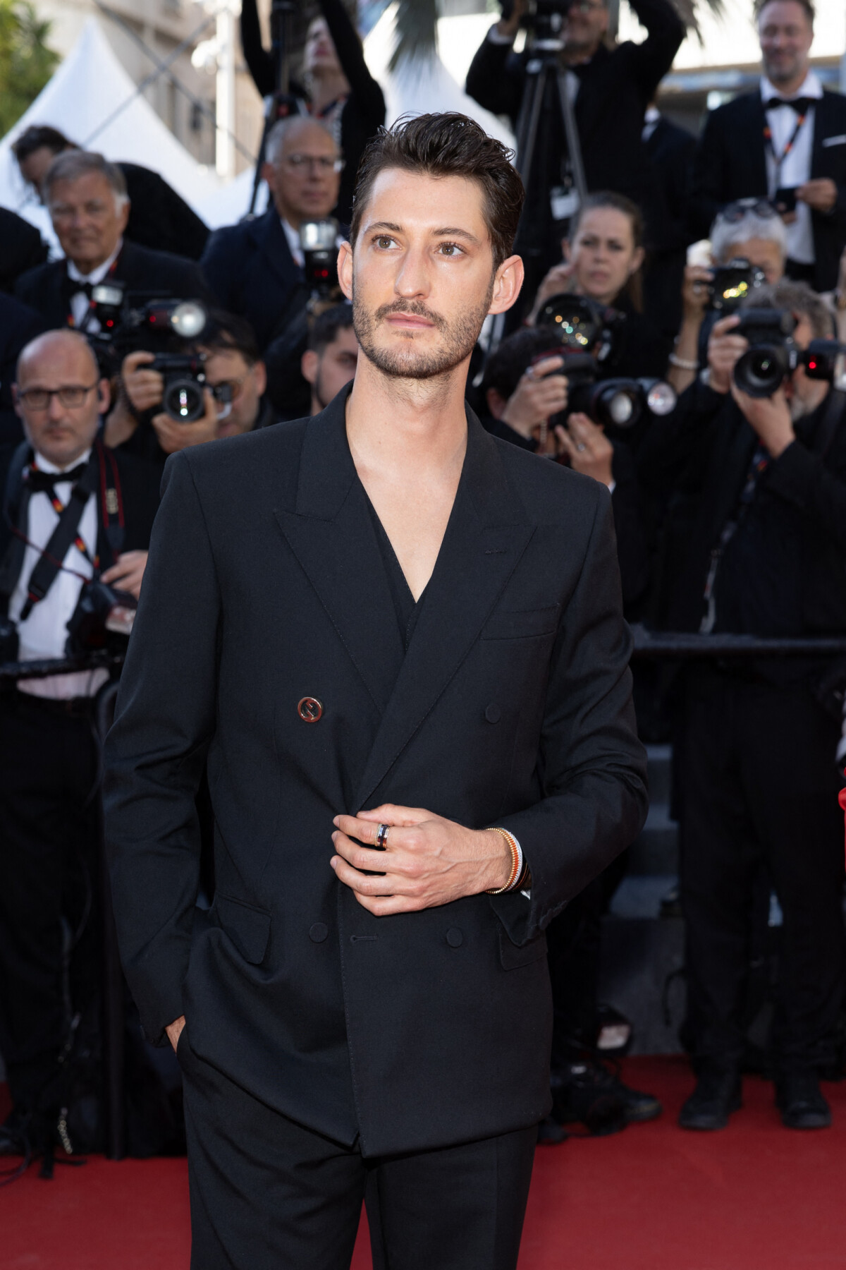 Photo : Pierre Niney Pierre Niney était attendu ce mercredi à Cannes ...