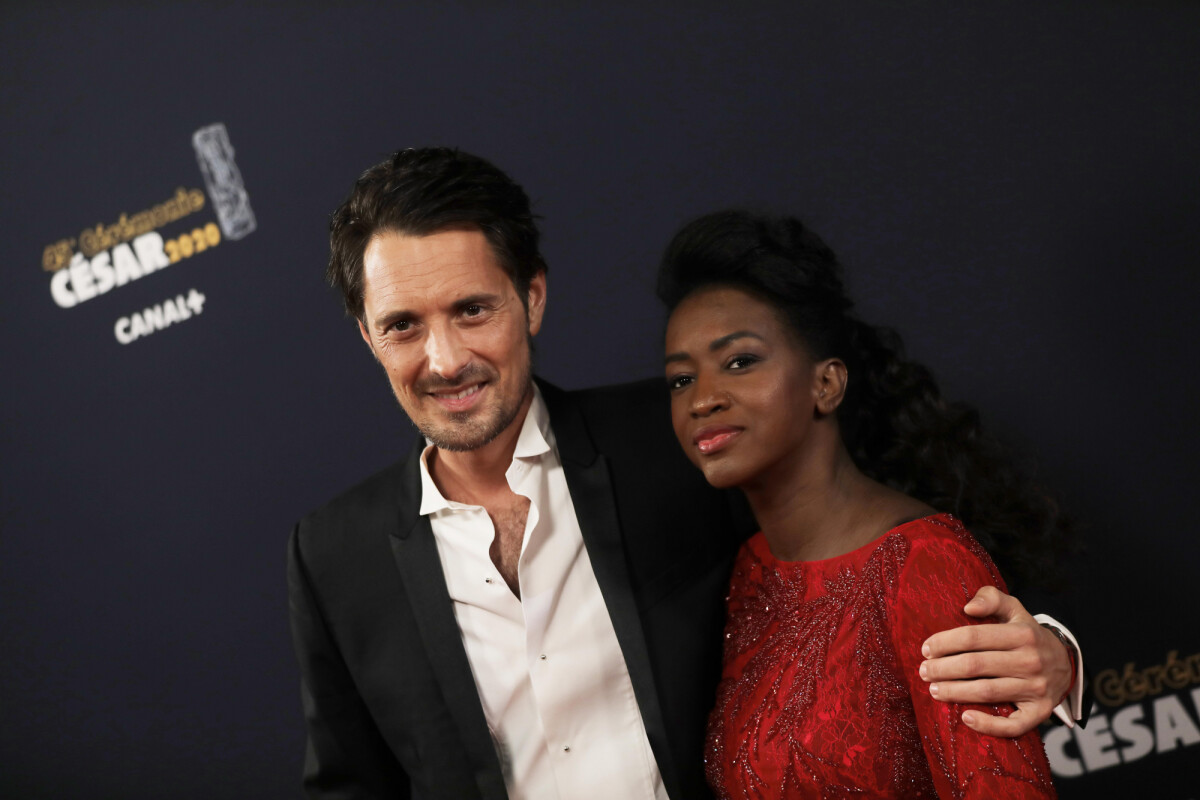 Photo : Vincent Cerutti et sa compagne Hapsatou Sy lors du photocall ...
